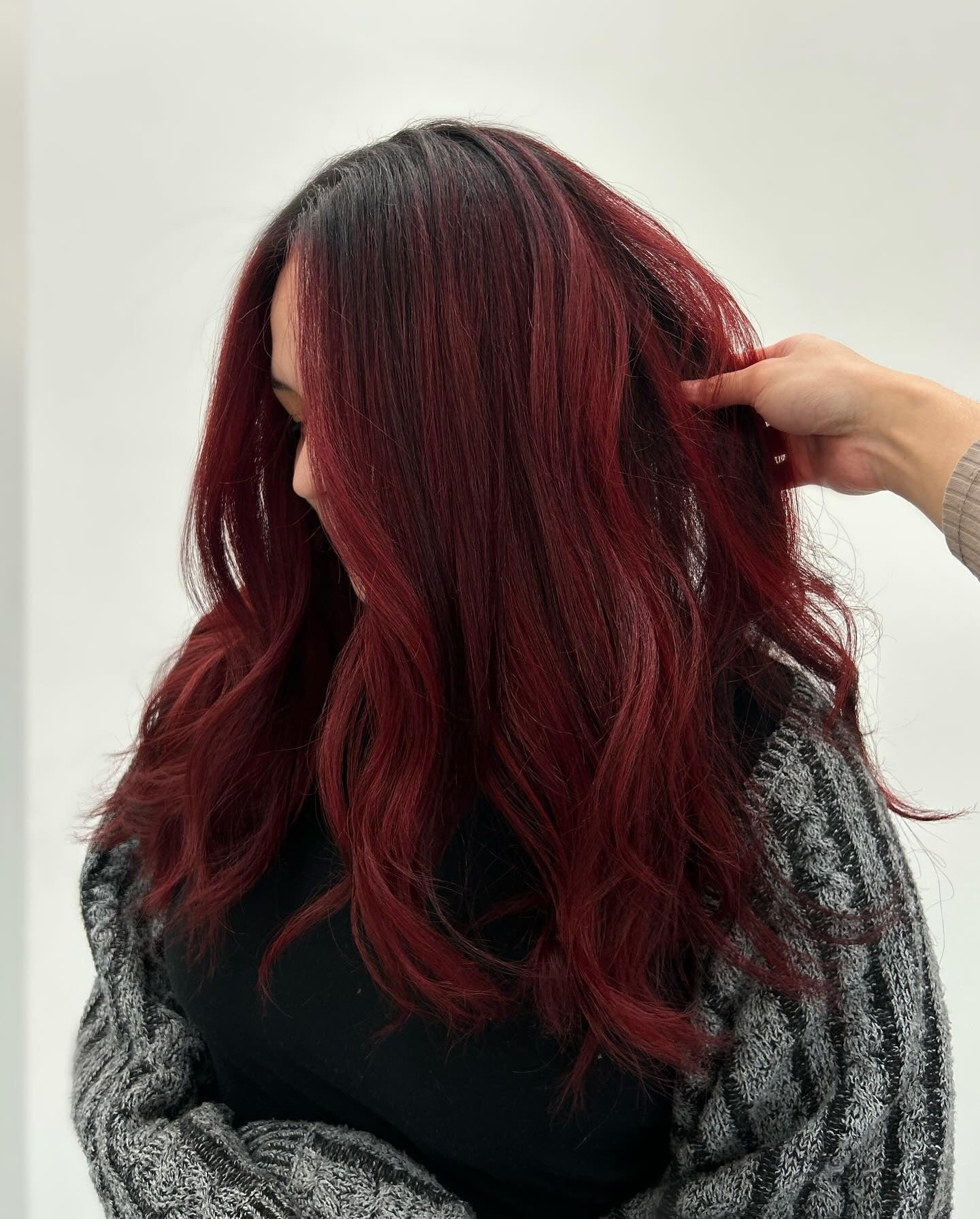 13 Dark Red Hair Color Ideas That Never Go Out of Style – Trend Is Style
